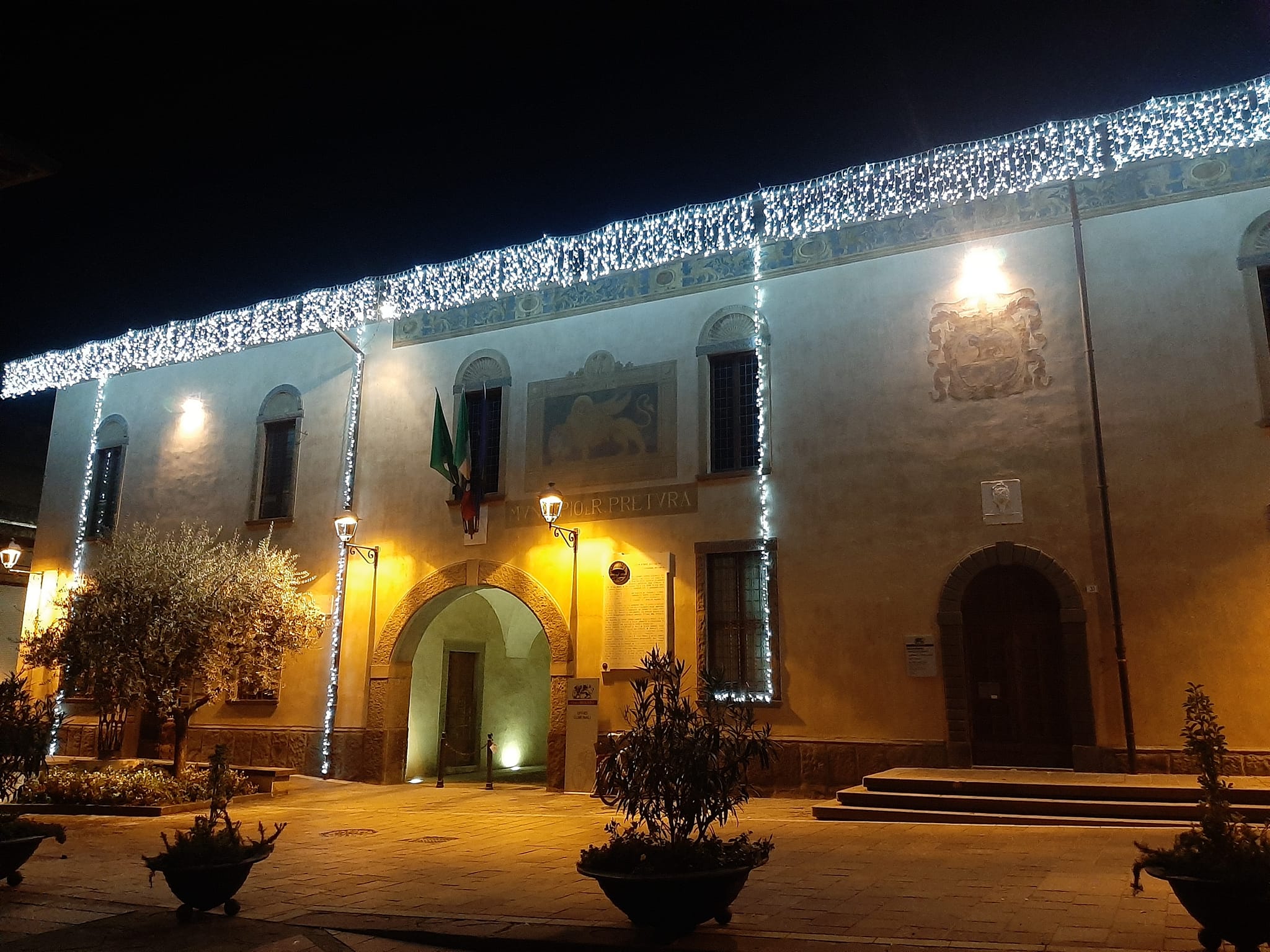 Rovato, per Natale albero e presepe anche in municipio - Rovato.it